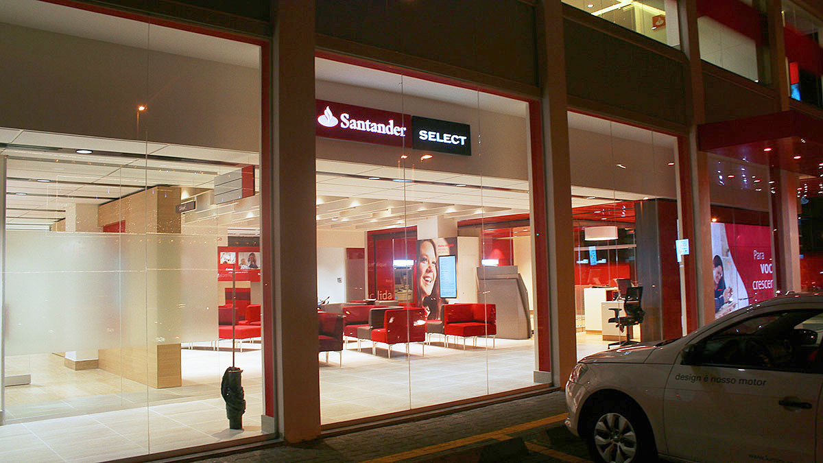 Retail Banking Branch Design Showcase - Fall 2016