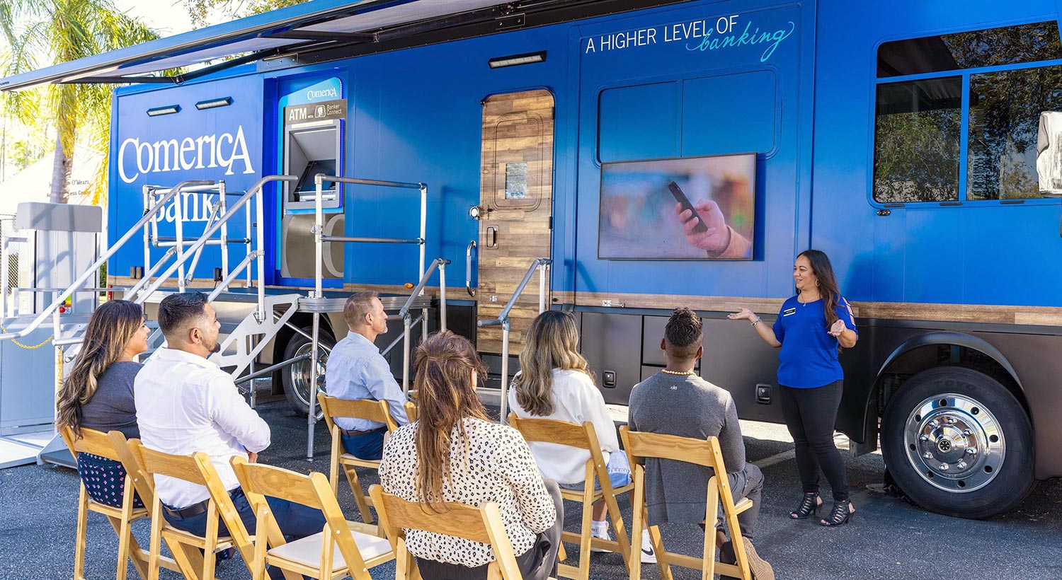 Gallery: 14 Eye-Catching Mobile Bank Branches – The Financial Brand