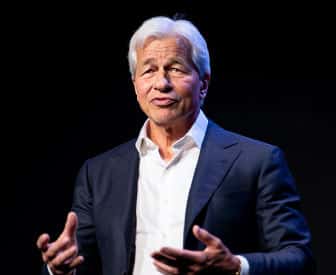 Chase's Dimon Praises AI and Cloud, Criticizes Social Media